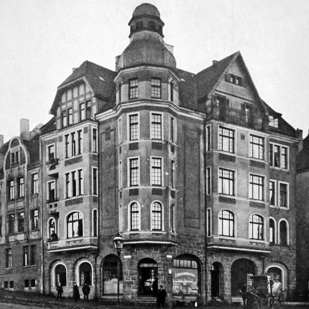 18 – Wohnblock „Im Ollen Dreisch“ – Gebäude und Plätze in Hagen ...